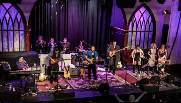 Hey Nineteen | Downtown Live