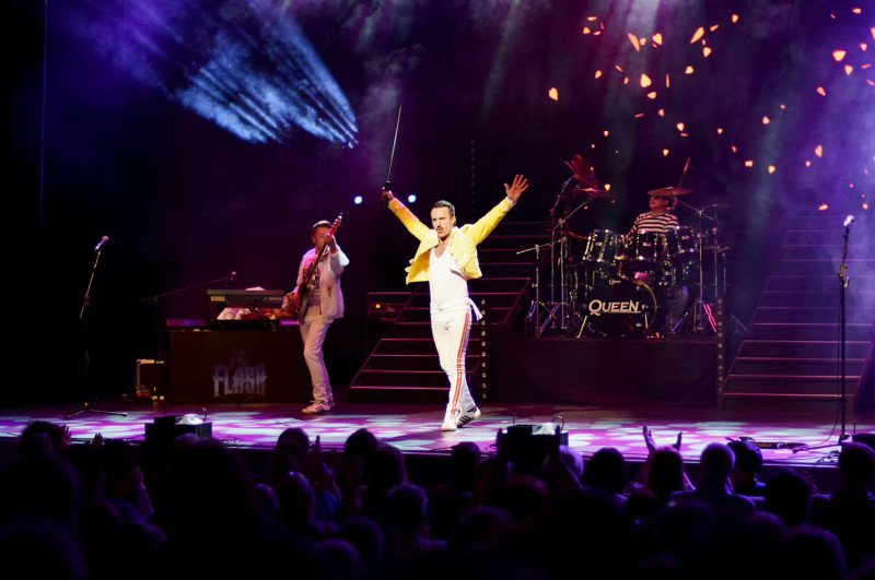 Buy tickets – Elsham Hall's Live on the Lawn - Queen by Flash – Elsham ...